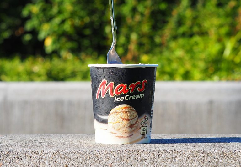 Introducing the new Mars and Snickers Ice Cream Tubs - The Everyday Man