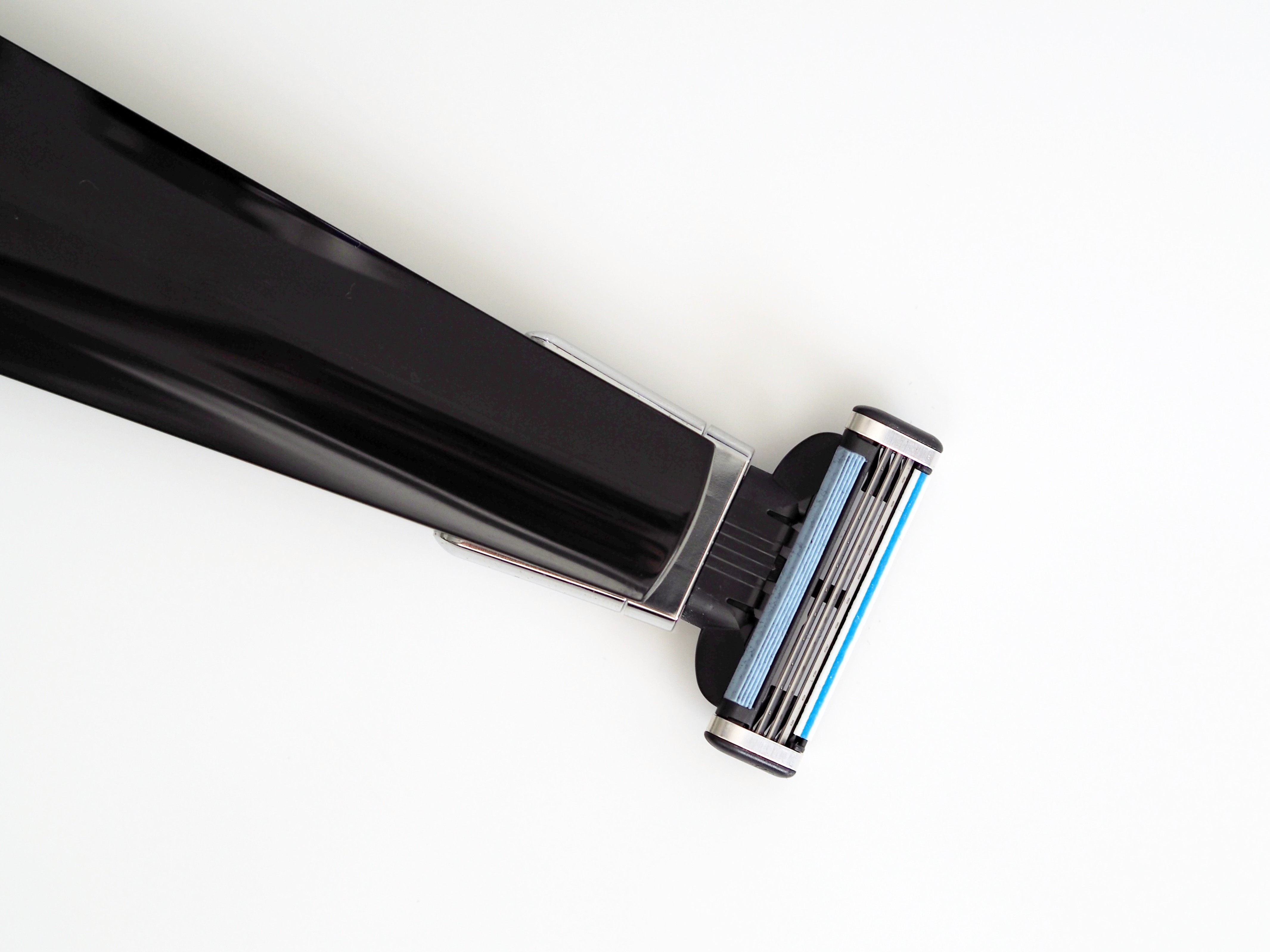 The HOMMAGE Premium Shavecare Kit - The Everyday Man